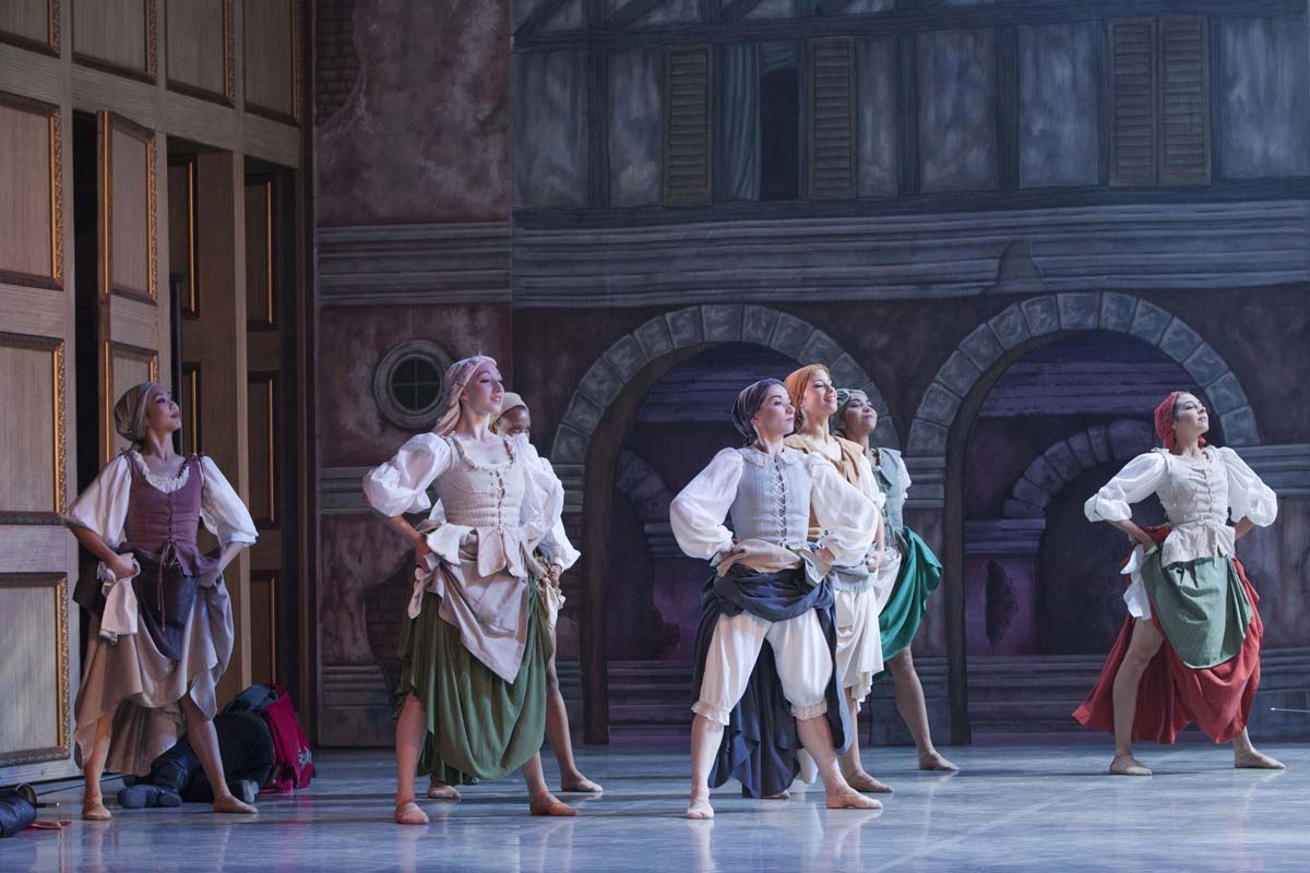 Caroline Holden Dance