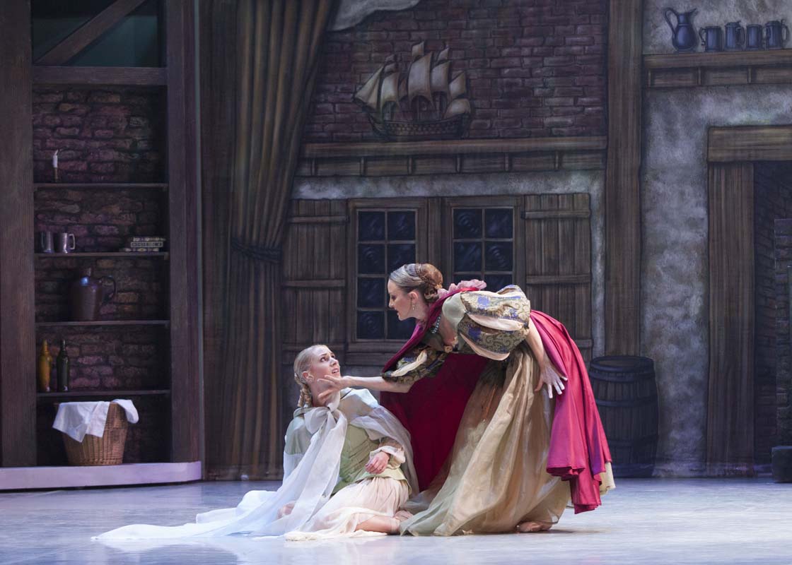 Caroline Holden Dance