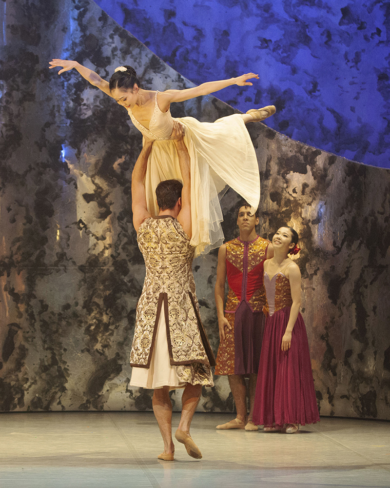 Caroline Holden Dance